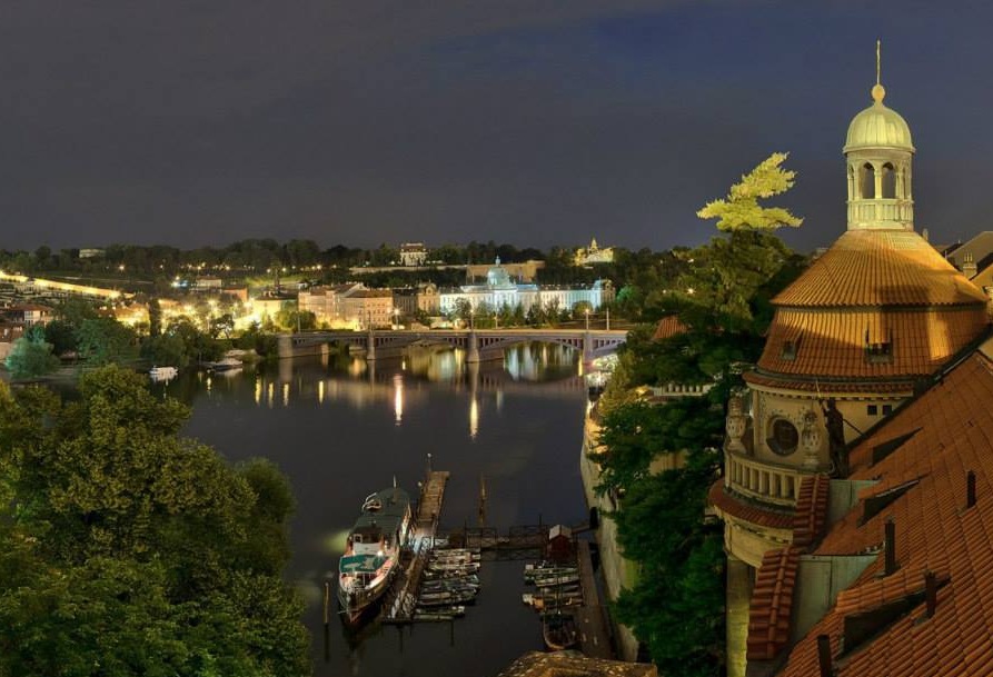 River cruise, boat trip - Jalan Sutra